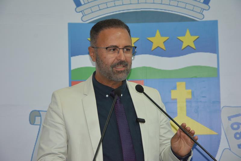 CONQUISTA | Valdemir denuncia terceirização na merenda escolar do ... CONQUISTA | Valdemir denuncia terceirização na merenda escolar do ...